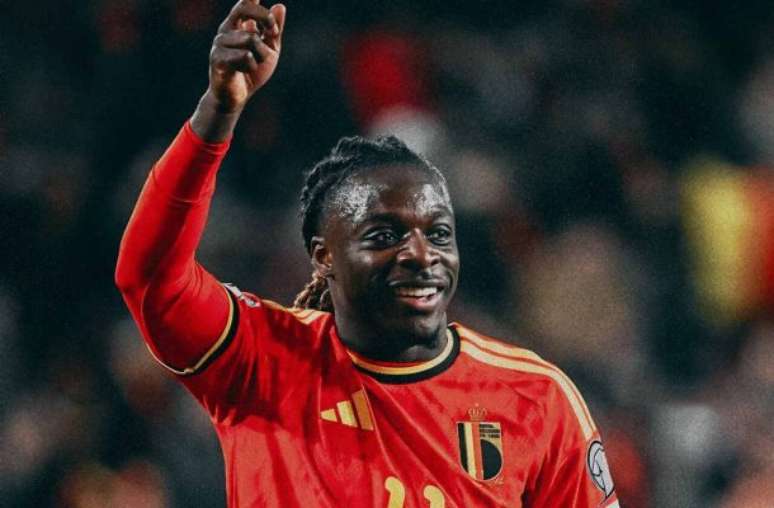 Doku retorna ao treino e alivia Bélgica