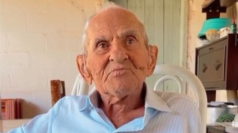 Influenciador Vovô Anésio sofre parada cardiorrespiratória e é ...