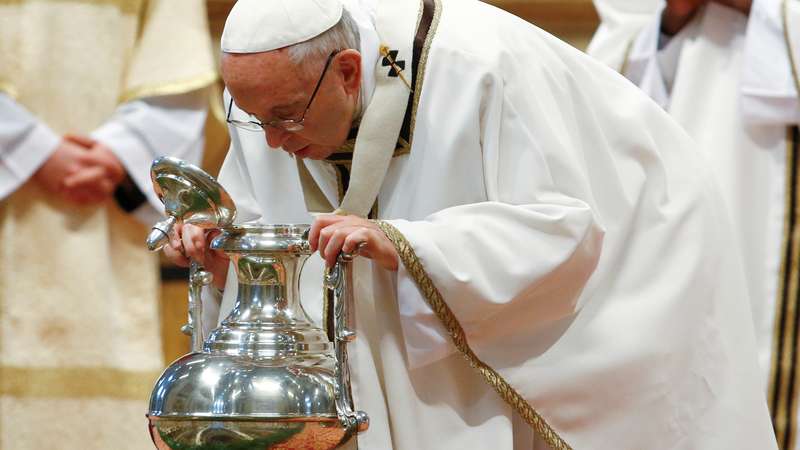 Vaticano refuta repórter que acusou papa de negar o inferno