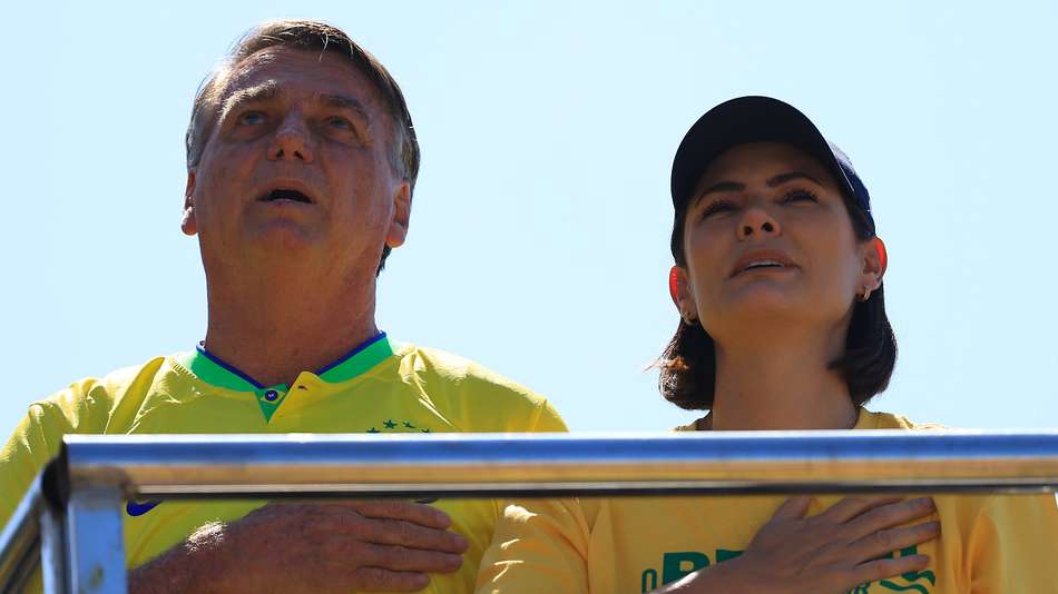 Michelle Bolsonaro diz que pode disputar as eleições de 2026: 'Me ...