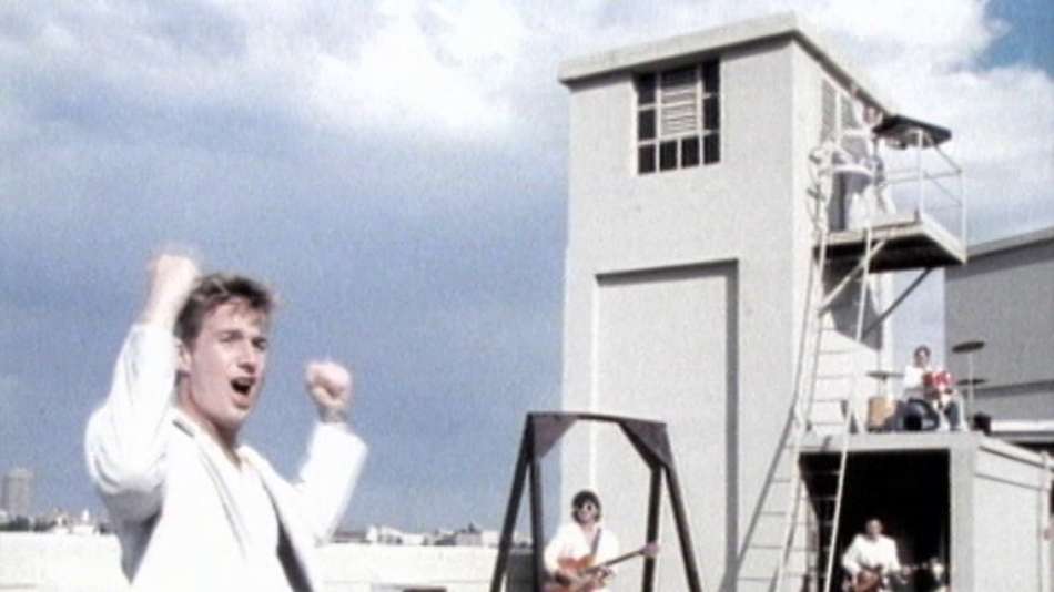 You're So Strong, por Mental As Anything