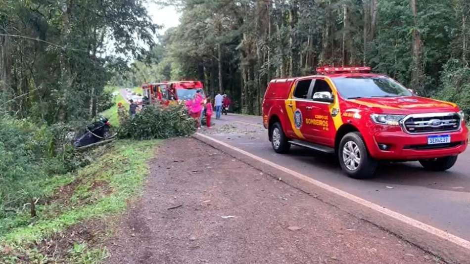 Duas mulheres ficam feridas em acidente na PR-180 em Cascavel
